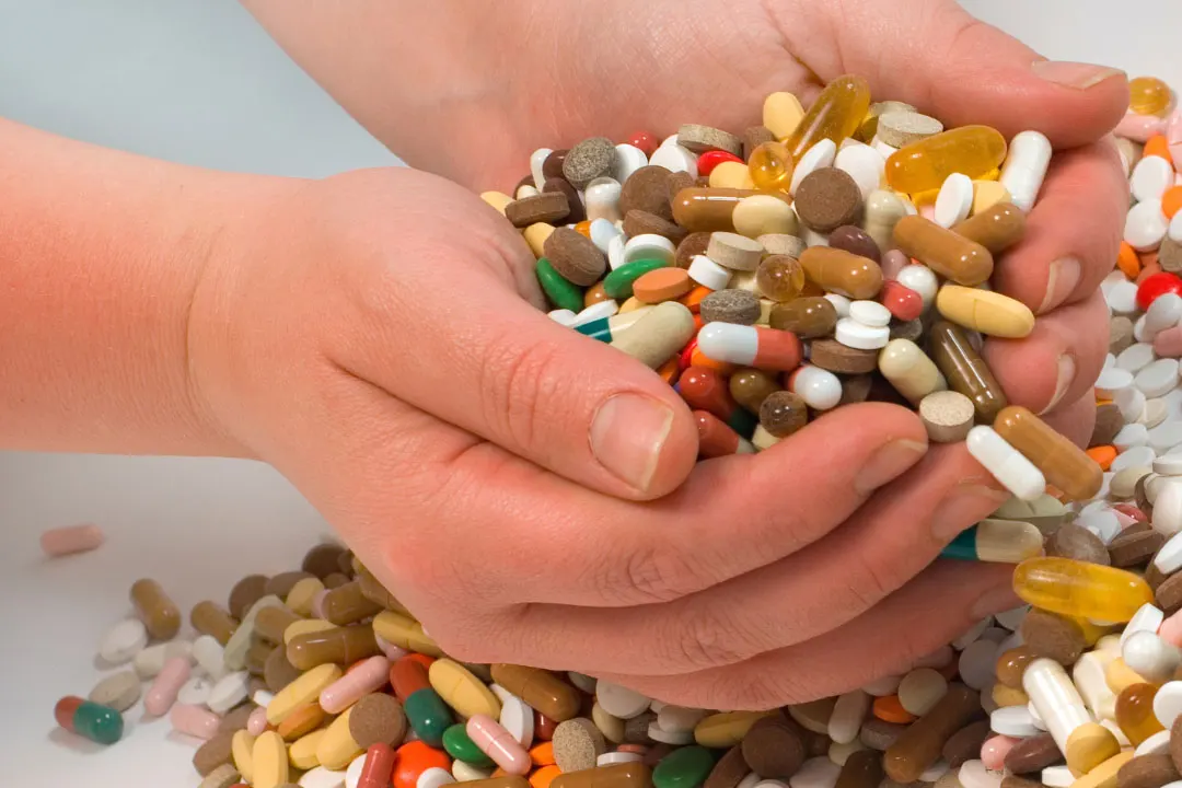 Fulvic Acid: Benefits, Dosage, Side Effects, Drug Interactions, and ...