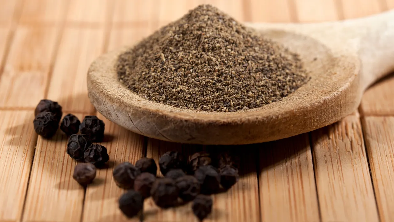 Piperine: Benefits, Dosage, Side Effects, Drug Interactions, And Other ...